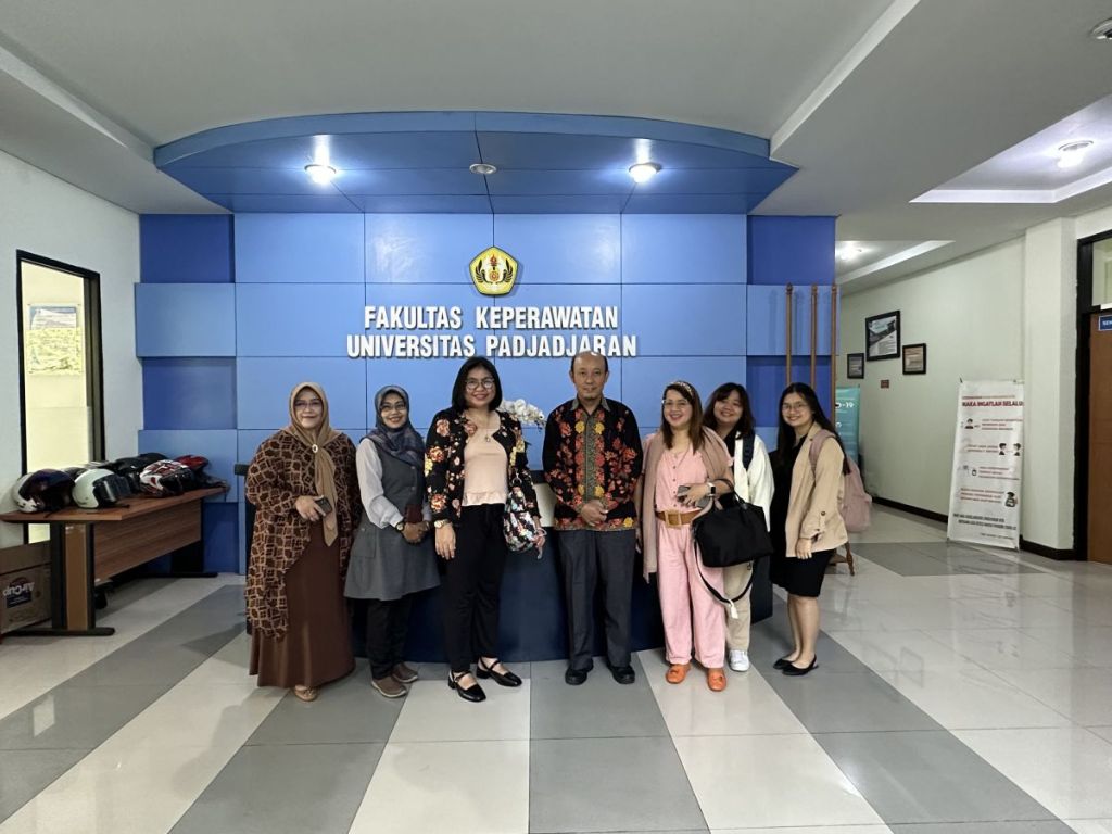 D/MIH and MAN Program and the Faculty of Nursing, Universitas ...
