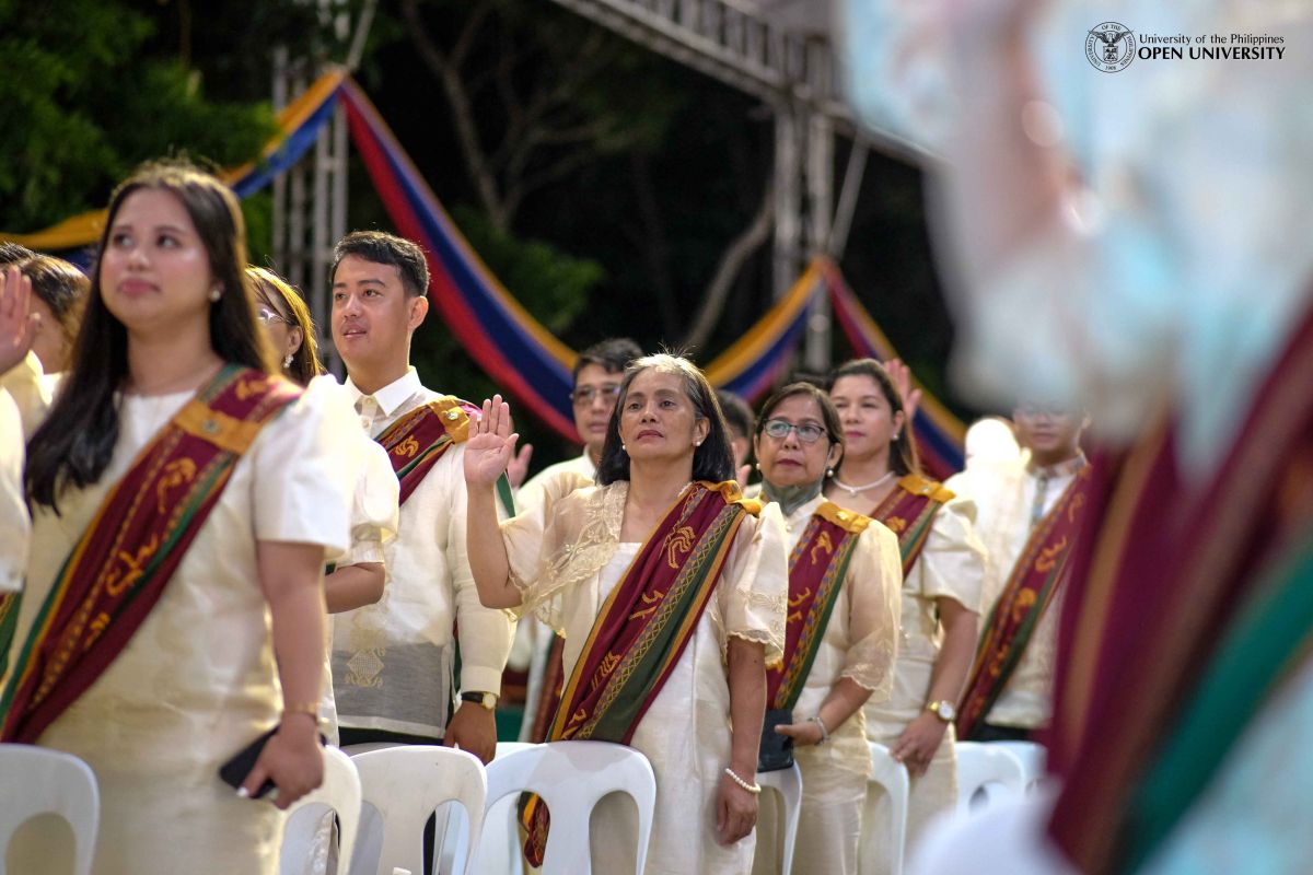 UPOU holds 27th Commencement Exercises; Graduates 571 - University of ...