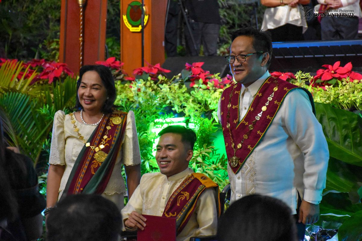 UPOU holds 27th Commencement Exercises; Graduates 571 - University of ...