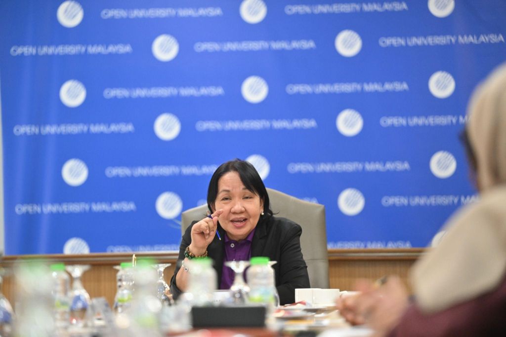 AAOU Launches Pilot Accreditation System at Open University Malaysia, Steered by UPOU Chancellor ...